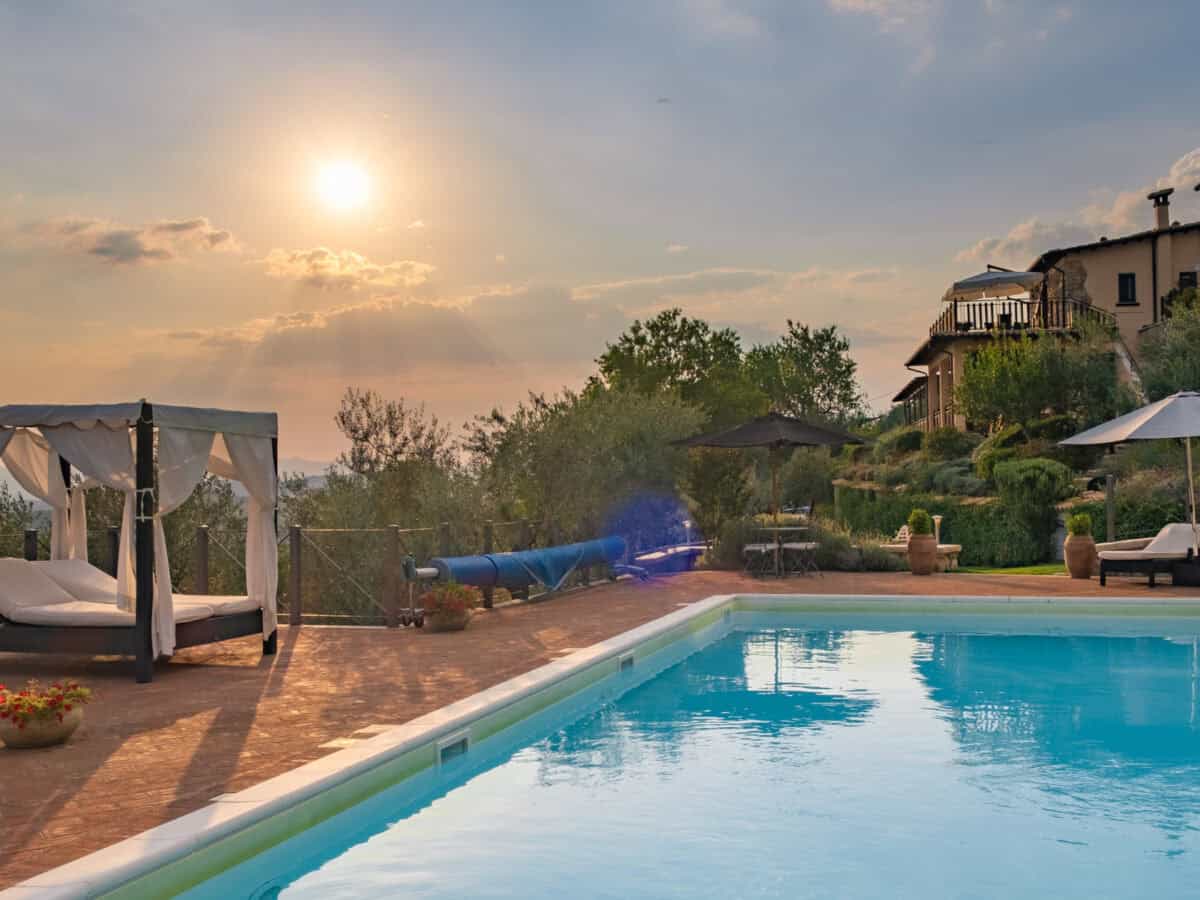 Discovering Your Rich Life: How to Redefine Success and Wealth
